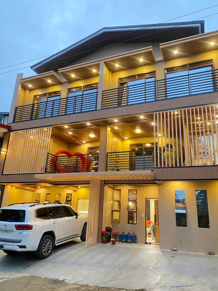 Baguio Transient Modern House 5br | 3br - 碧瑤市