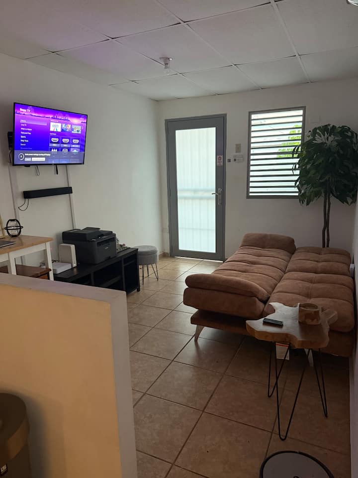 *Cozy City Studio/apt* (We Have Water) -