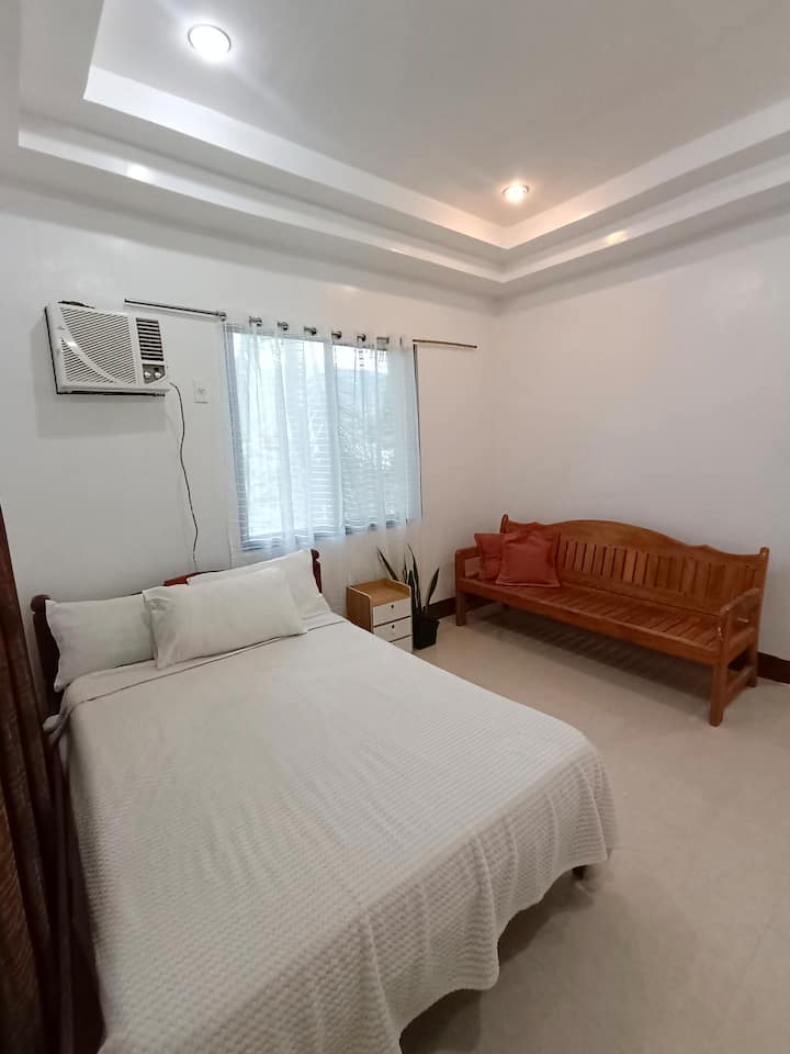 Ama's Residences 1
(Qns Rm) - El Nido