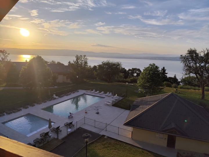 Parking Gratuit-calme-piscine - Évian-les-Bains