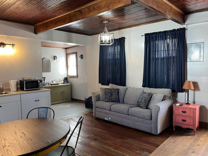 Hanna’s Cottage - Hermann, MO