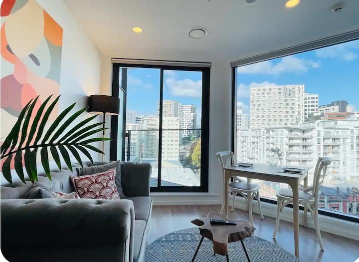 Stylish Central Modern Studio With Pool And Gym - Auckland