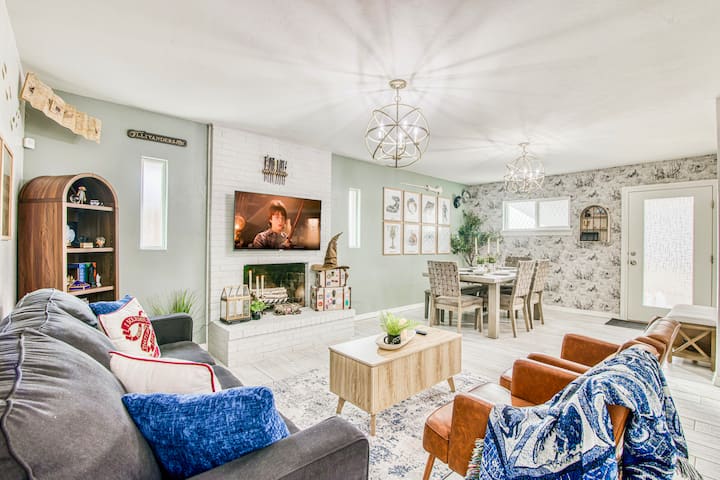 The Wizard’s Quarters • A Hogwarts Retreat - El Paso, TX