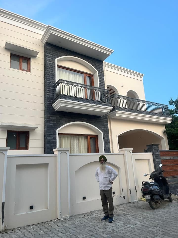Welcome To Aujla Villa! - Patiala
