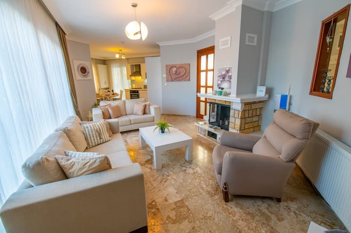 Fethiye ÇAlış’da 4+1 Müstakil Havuzlu Villa Kale - Fethiye