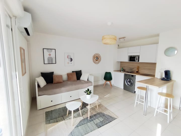 Charmant Studio Avec Parking - Avignon