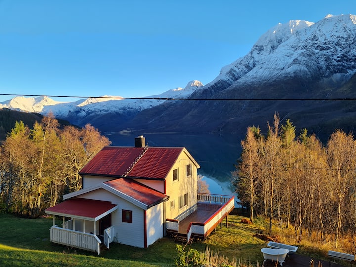 Amo Svartisen Guesthouse - Glomfjord