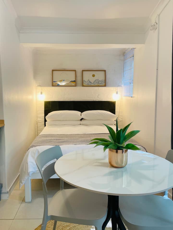 Tiny Home Ideally Located - Stellenbosch