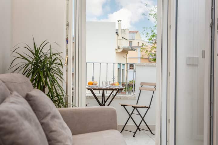 Comfort And High Design: Warm And Cozy Apartment - Olbia