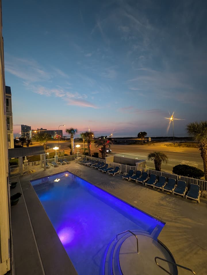 Beach Getaway! - Orange Beach, AL