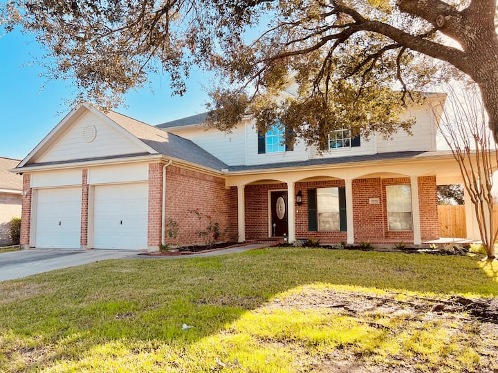 Private Community Full Home - Spring