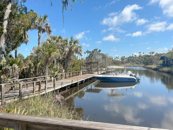 Low Country Cottage - Crystal River, FL