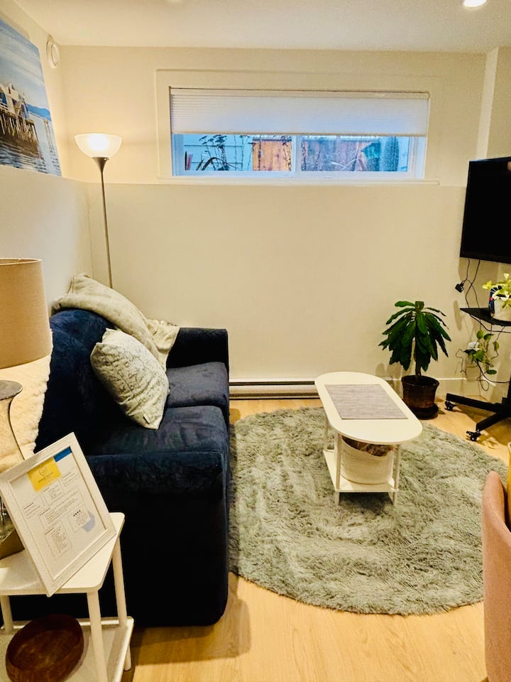 Sunset Suites - North Saanich