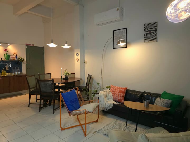 Cozy Family & Group Stay Near Bkk Airport, Private - 방콕