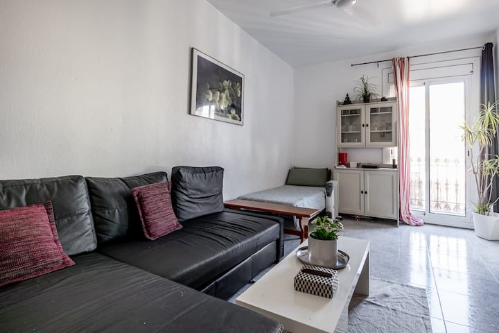 Agradable Piso Cerca Ramblas Puerto Y Montjuic -