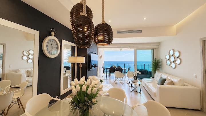18th Floor Beachfront Condo At The Grand Venetian - Puerto Vallarta