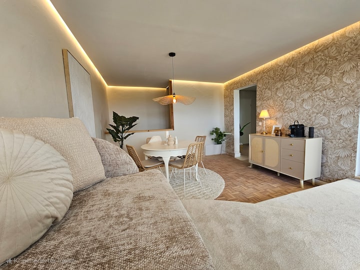 Stylische Forest View - Wohnung - Augsburg