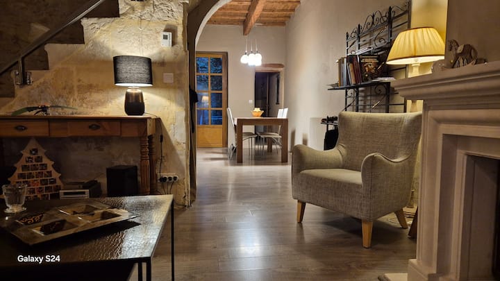 Maison De Ville. - Nîmes