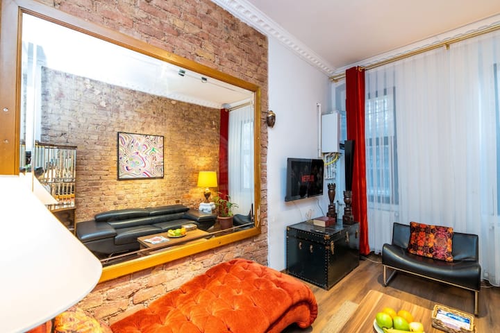 Renovated,central,historical Apartment@ - Beyoğlu