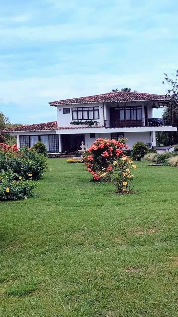 Santa Rita 
Hermosa Finca Cerca A La Ciudad - Colombia