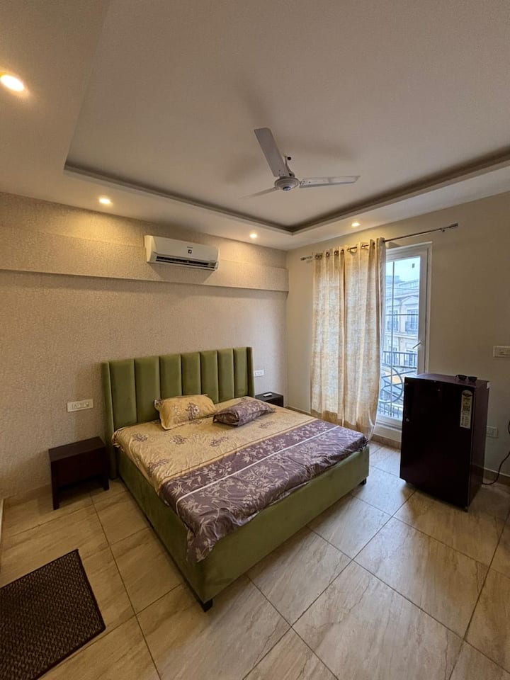 Luxurious And Cheapest Soho - Zirakpur