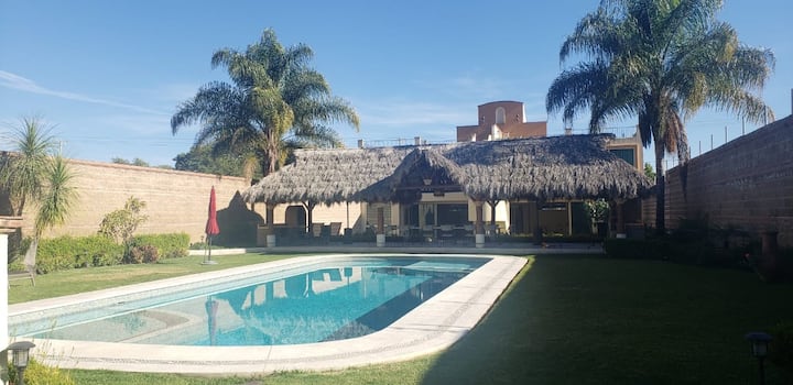 2 Br Apartment With Air Conditioner - Ajijic