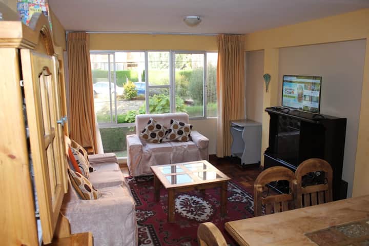 Dpto. Zona Sur En Los Pinos, Entre Calle 6 Y 7 - La Paz