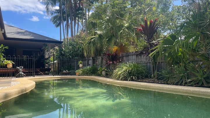 Tropical Private Retreat & Pool (Free Bike Hire!) - Byron Bay