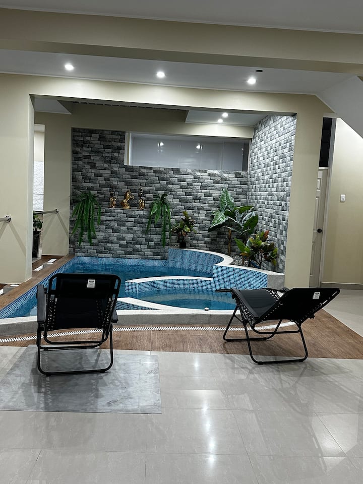 Elegant And Spacious Event Venue With Pool - Ica