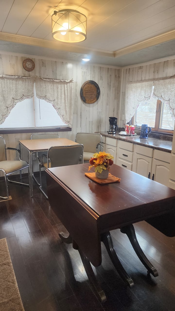 Hidden Creek Lodging - South Dakota