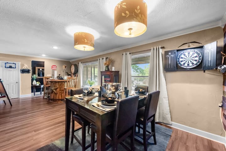 The Arlington Fomo Home - Arlington, TX