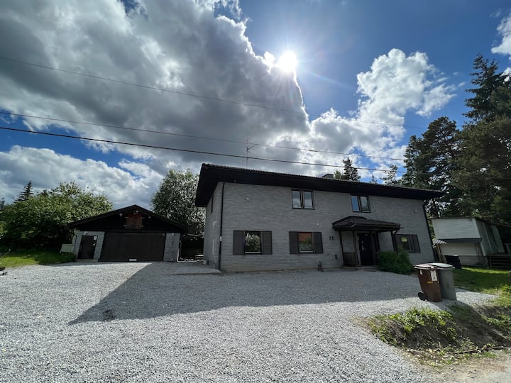 Nära Naturreservat Och Plats För 20 Personer - Huddinge