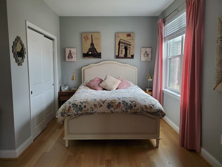 Parisian Suite 10 Min From Metro - Rockville, MD
