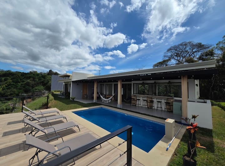 Private 3br/3ba Retreat • Relaxing Atenas Escape - Orotina