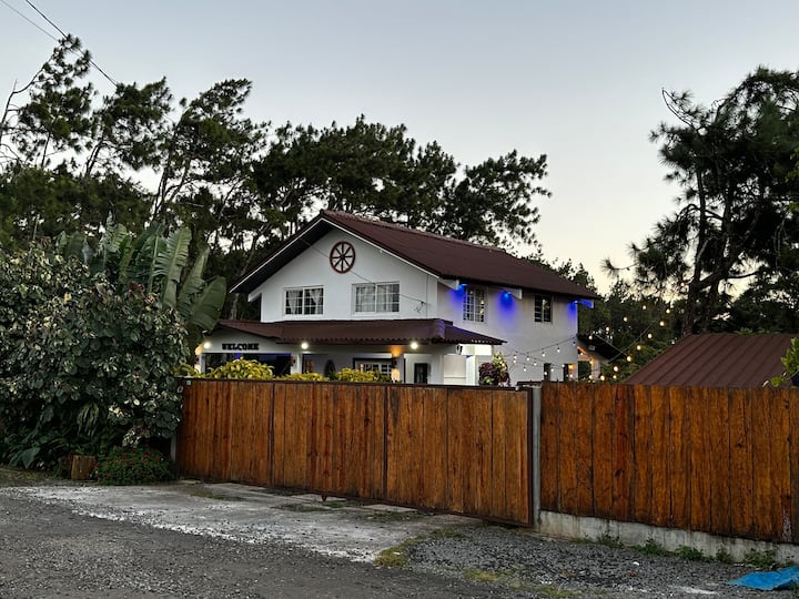 La Colina Altos De Cerro Azul - Panama City
