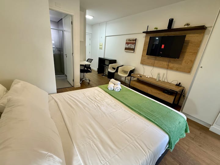 Studio Completo | Piscina | Sauna | Wifi | Metrô - São Paulo