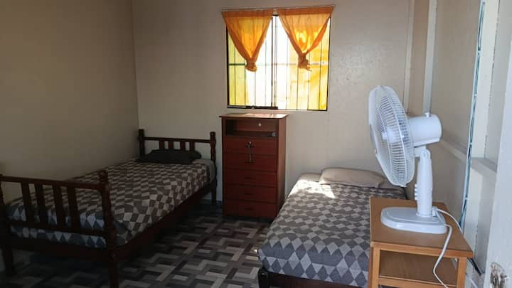 Habitación Triple - La Pampa, Peru