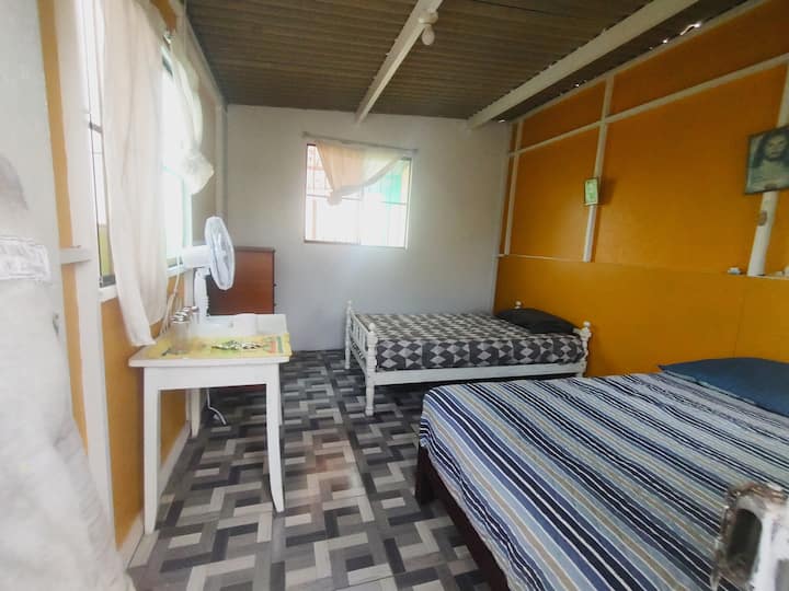 Habitación Para 3 Personas - La Pampa, Peru