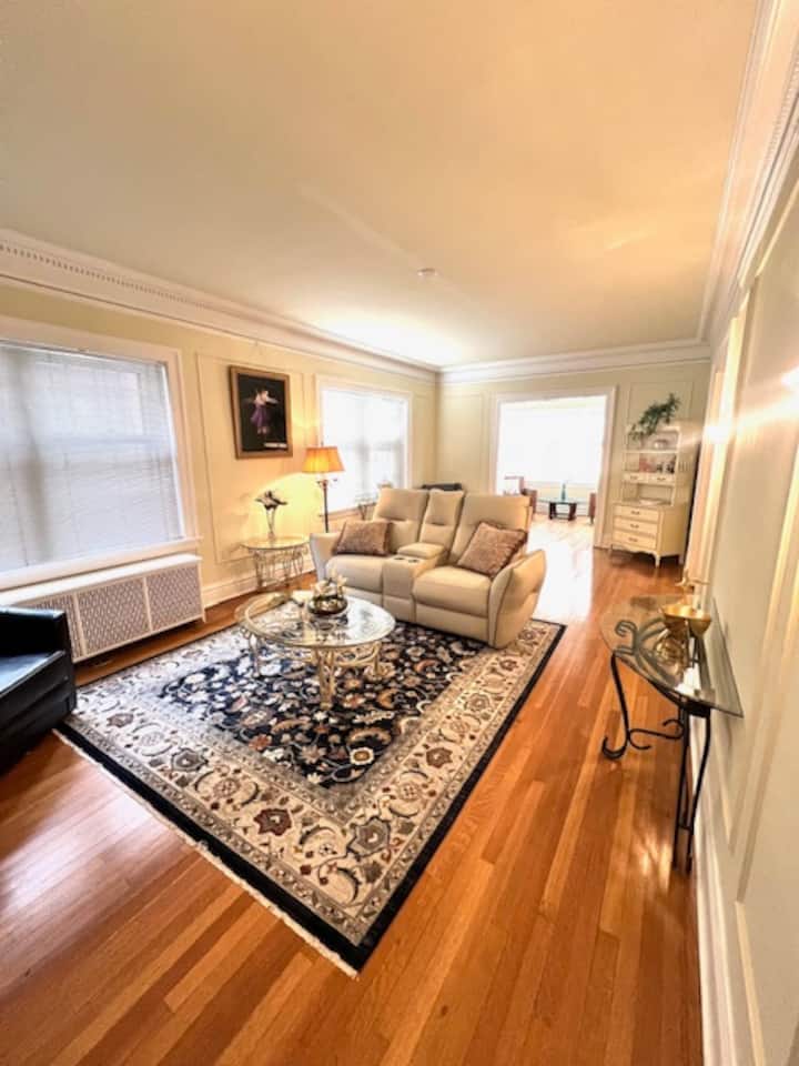 Vintage Denver Gem - Denver, CO