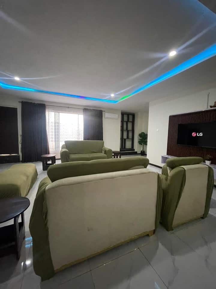 The Grace Villa: Renovated 2-bed Home, Abeokuta - Nigeria