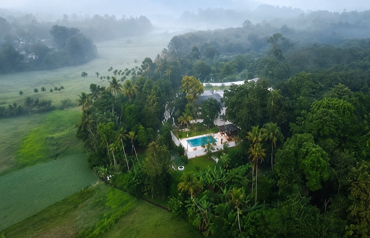 Le Jardin Luxury Pool Villa, Kochi - Munnar Route - Kothamangalam