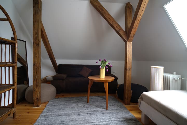 Modernes Dachgeschoss – Garten, Parkplatz, Sbahn - Berlin