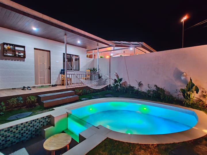 Autumn Cottage With Pool In Karjat - Karjat