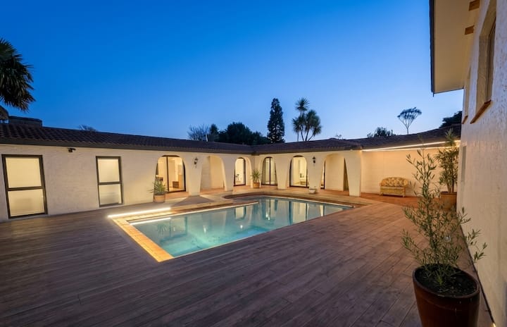 Private Mediterraneen Oasis With Saltwater Pool - Cambridge