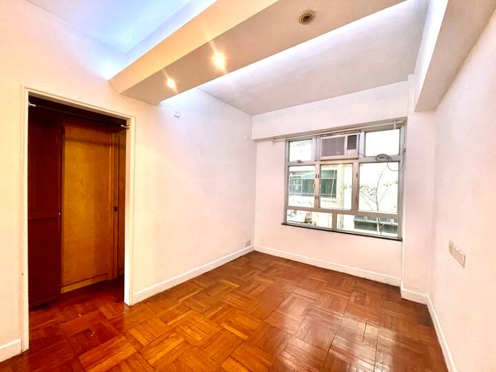 Buzzing And Spacious Stay At The Heart Of Soho - Central
