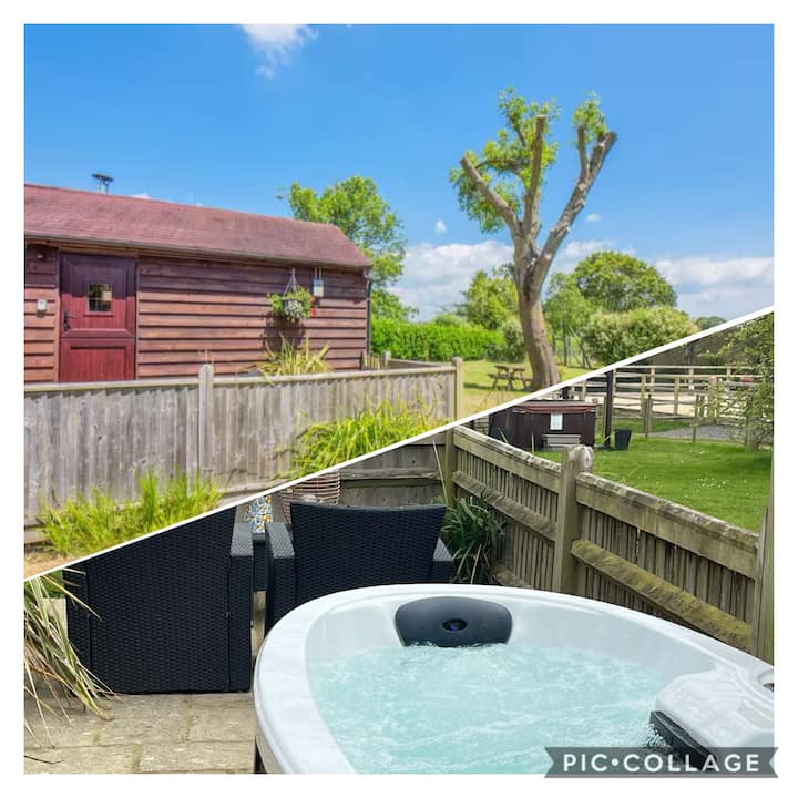Stag Lodge On Farm With Private Hot Tub - Tenterden