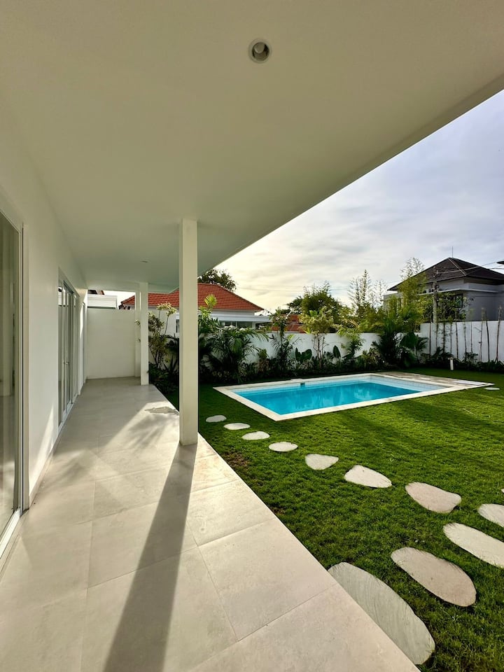 Villa Jojoby Canggu  Quite Area - Canggu