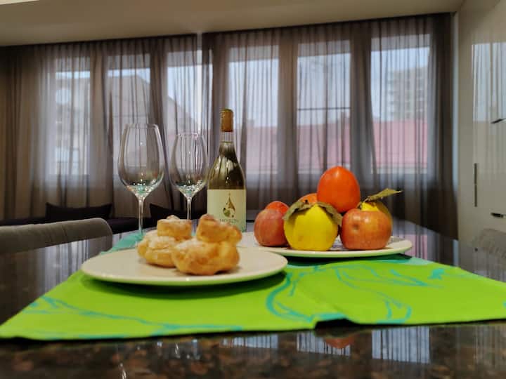 Elegant Gem With Grand Terrace - Yerevan