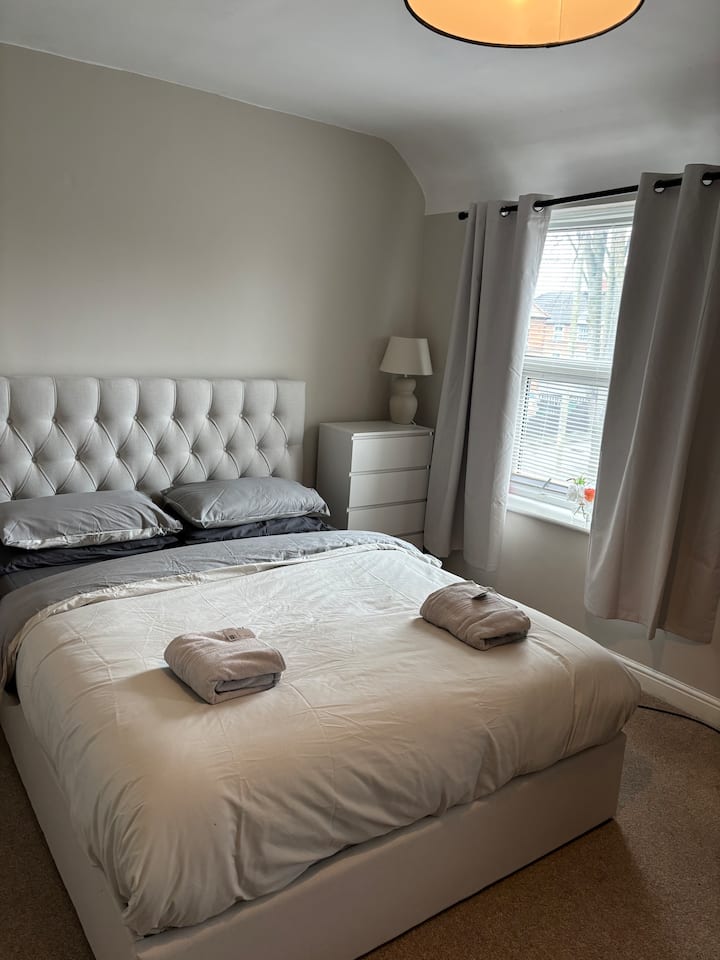 Cosy House - Cheltenham
