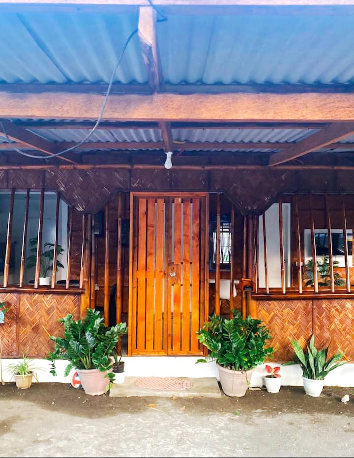 Nipa Hut Traditional Getaway - Lian